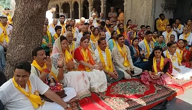 देवदर्शन पदयात्रा: शहर में दिखा भक्तिमय माहौल - AR Live News